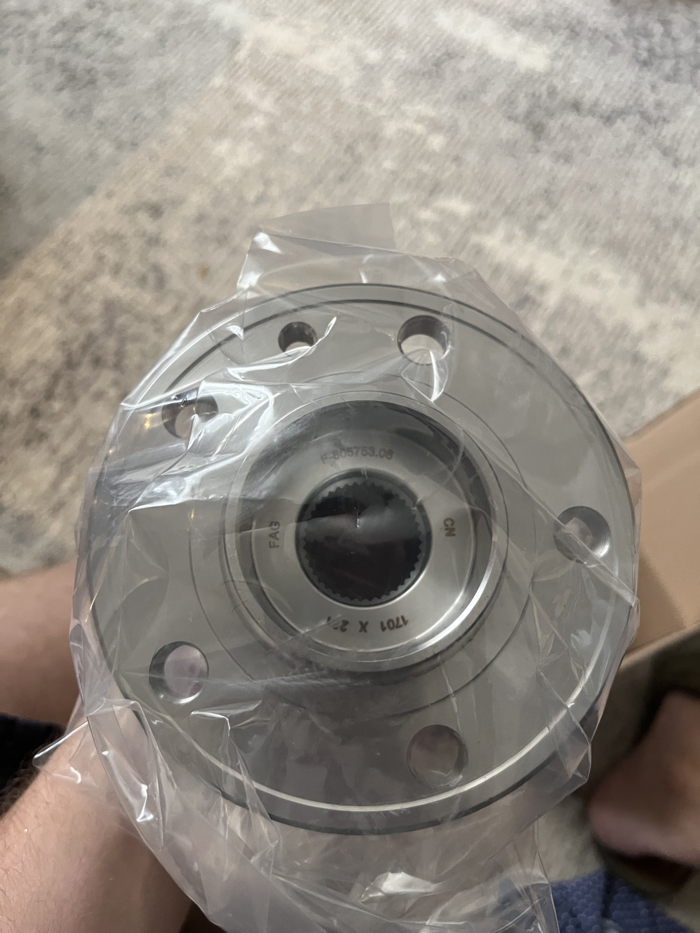 Левый ступичный подшипник все — Volvo XC70 III, 2,4 л, 2014 года ...