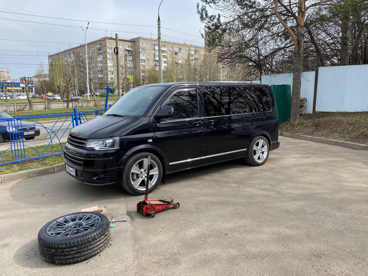 ROTIFORM OZR 20" — Volkswagen Multivan (T5), 2 л, 2012 года | колёсные ...