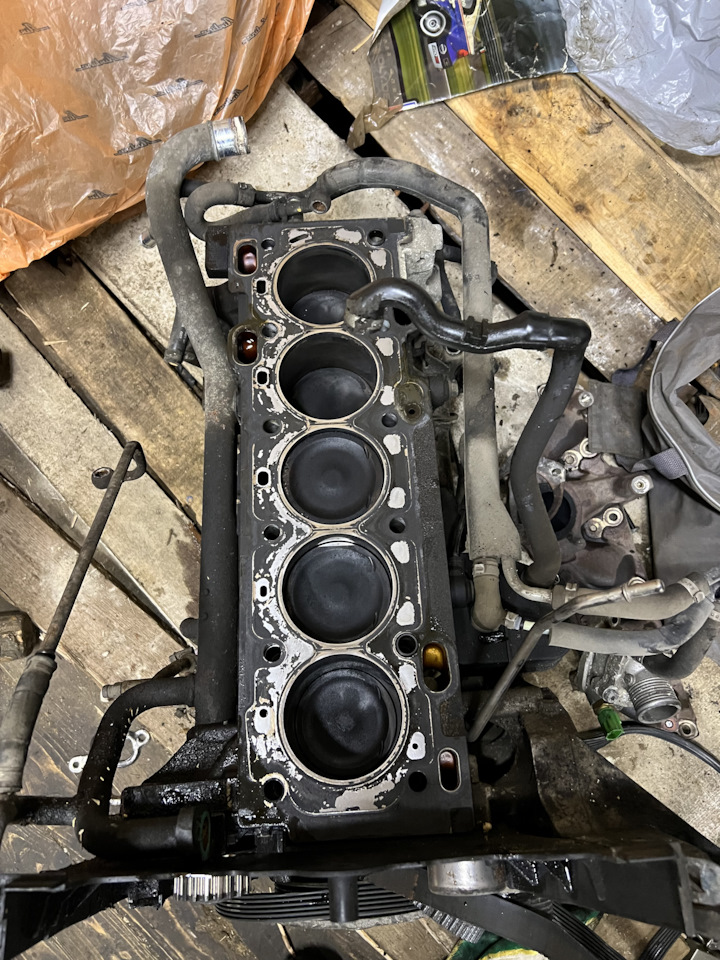 B5254t4 Volvo S60R на Volvo S60 R, Volvo V70 R (2G). Б/у | 39 000 ₽ в ...