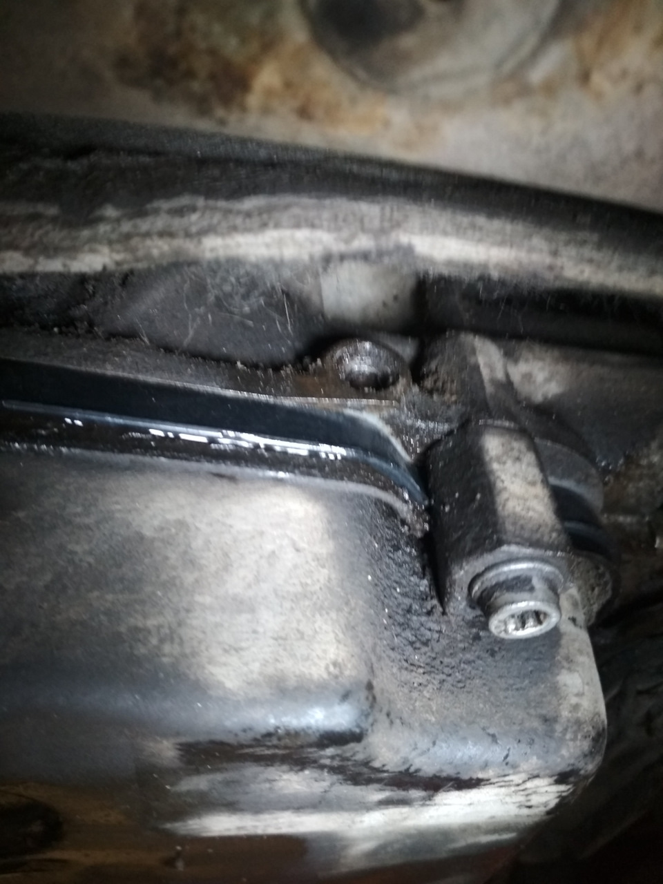 Замена тяги блокировки селектора — Mercedes-Benz E-Class (W210), 2,3 л ...