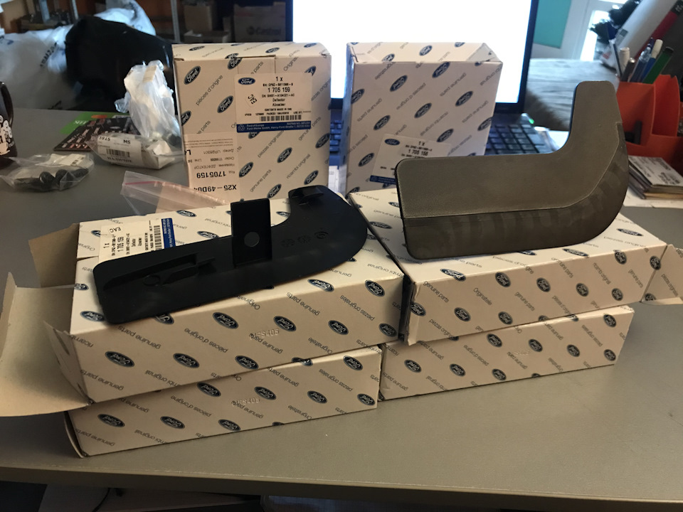 Установка дефлекторов — Ford Focus Sedan III, 2 л, 2012 года | стайлинг ...