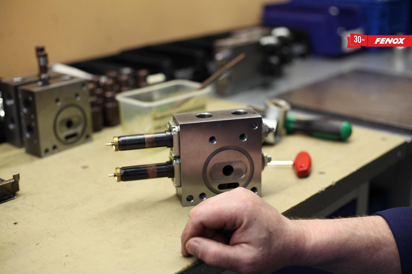 Знакомимся с ассортиментом FENOX для тракторов. Обзор гидроблока Fenox RG002 — FENOX на DRIVE2