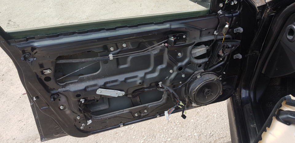 🛠Восстанавливаем кнопку стеклоподъёмника🔨 — Hyundai Sonata IV (EF), 2 л ...
