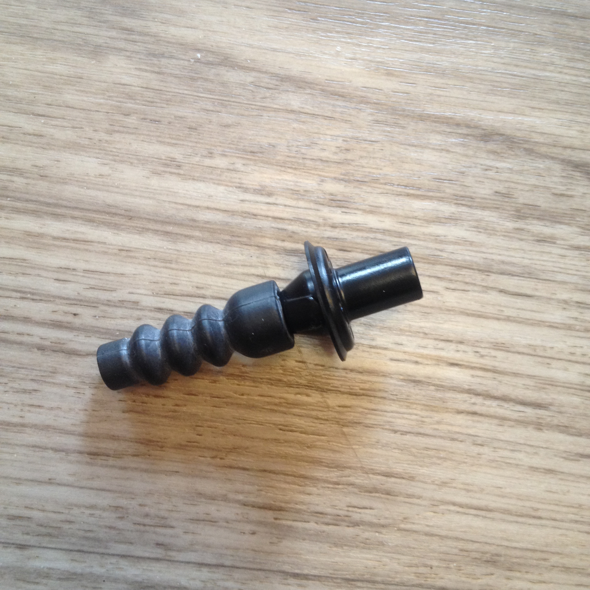 Втулка привода лючка BMW 51258128707 — BMW 5 series (E39), 2,5 л, 1998 ...