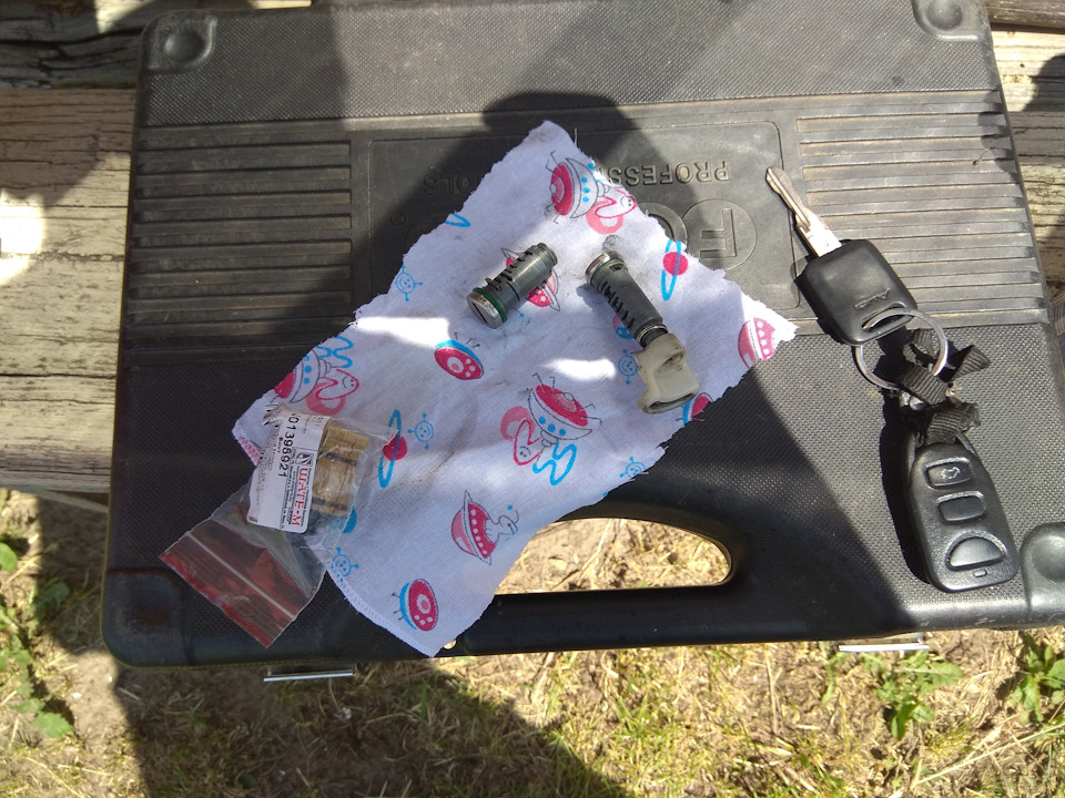 Трос ЭСП — Audi A6 Avant (C4), 2,5 л, 1995 года | своими руками | DRIVE2