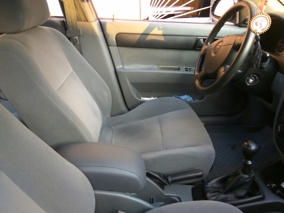 Подлокотник — Chevrolet Lacetti Sedan, 1,6 л, 2005 года | стайлинг | DRIVE2