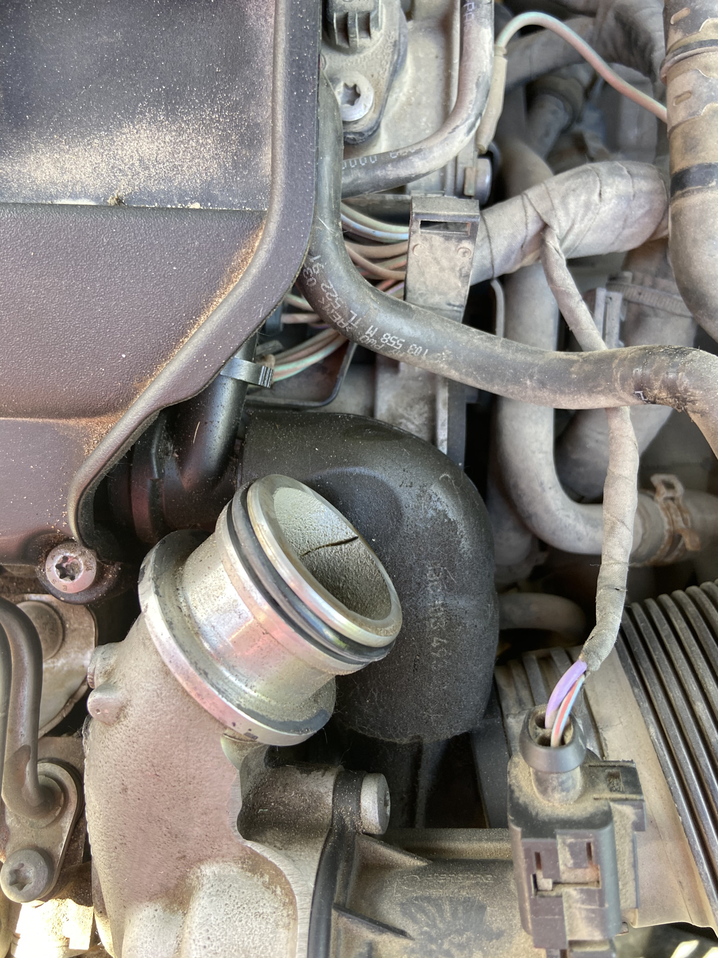 Замена резинки патрубка и турбины — Skoda Yeti, 1,4 л, 2013 года ...