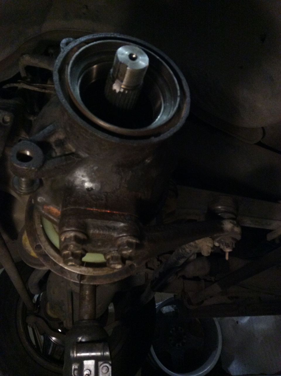 Замена левого шрус переднего моста — Mercedes-Benz G-Class (W463 1G), 3 ...