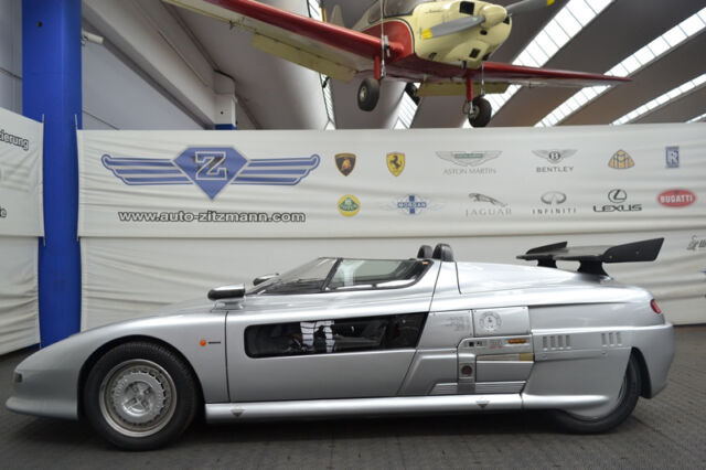 Condor UR-425, DeLorean, Aztec Barchetta и другая автоэкзотика ...
