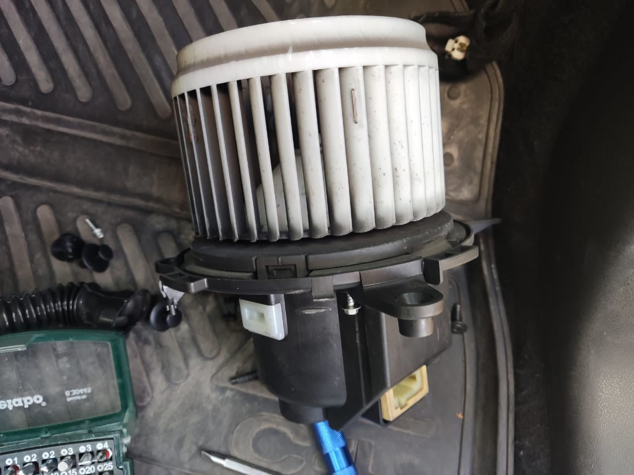 Мотор отопителя — Citroen Grand C4 Picasso (2G), 1,6 л, 2018 года ...