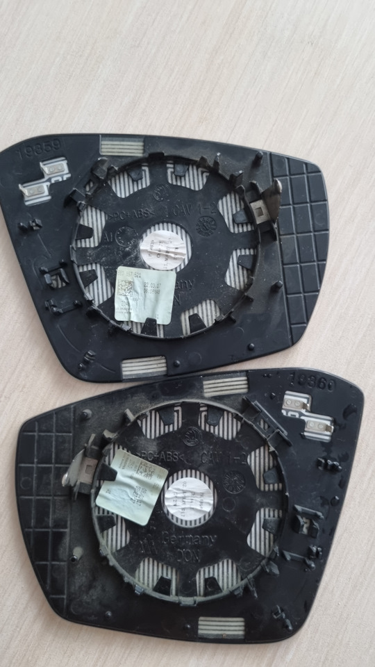 5E0857521 Зеркальное стекло (с VAG | Запчасти на DRIVE2