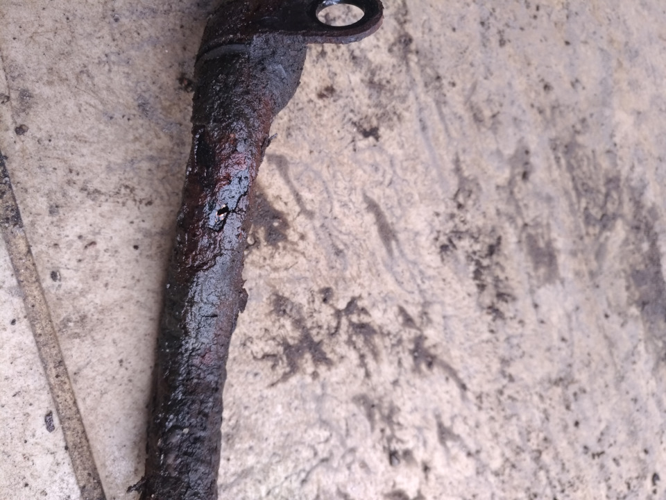 Замена трубки системы охлаждения — Mitsubishi Outlander XL, 3 л, 2008 ...