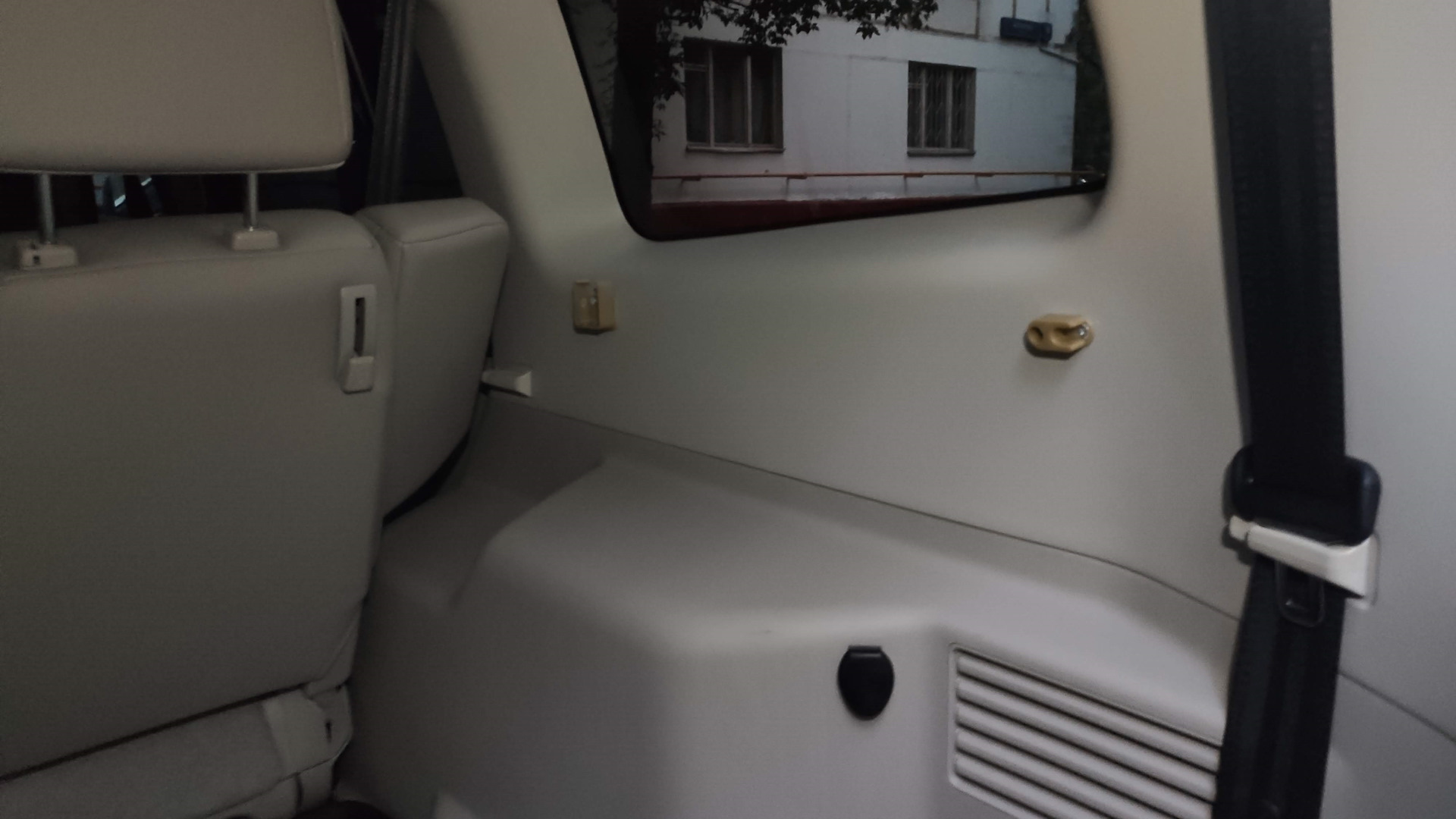 Шторка в багажник — Mitsubishi Pajero (4G), 3,8 л, 2019 года ...
