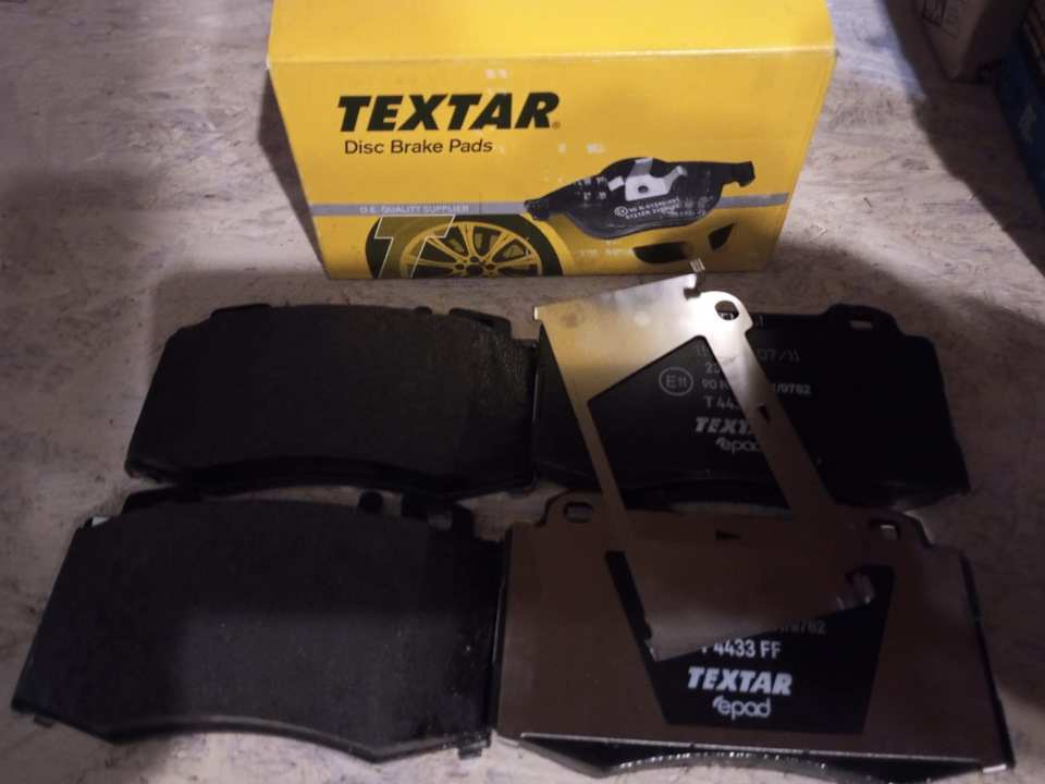 Передние тормозные колодки Textar EPAD для Mercedes 4pot суппорт Brembo ...