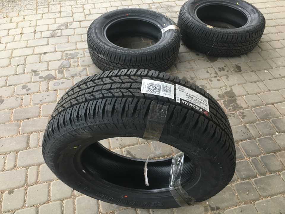Новая резина Yokohama Geolandar A/T G015 235/65 R17 — Hyundai Santa Fe ...