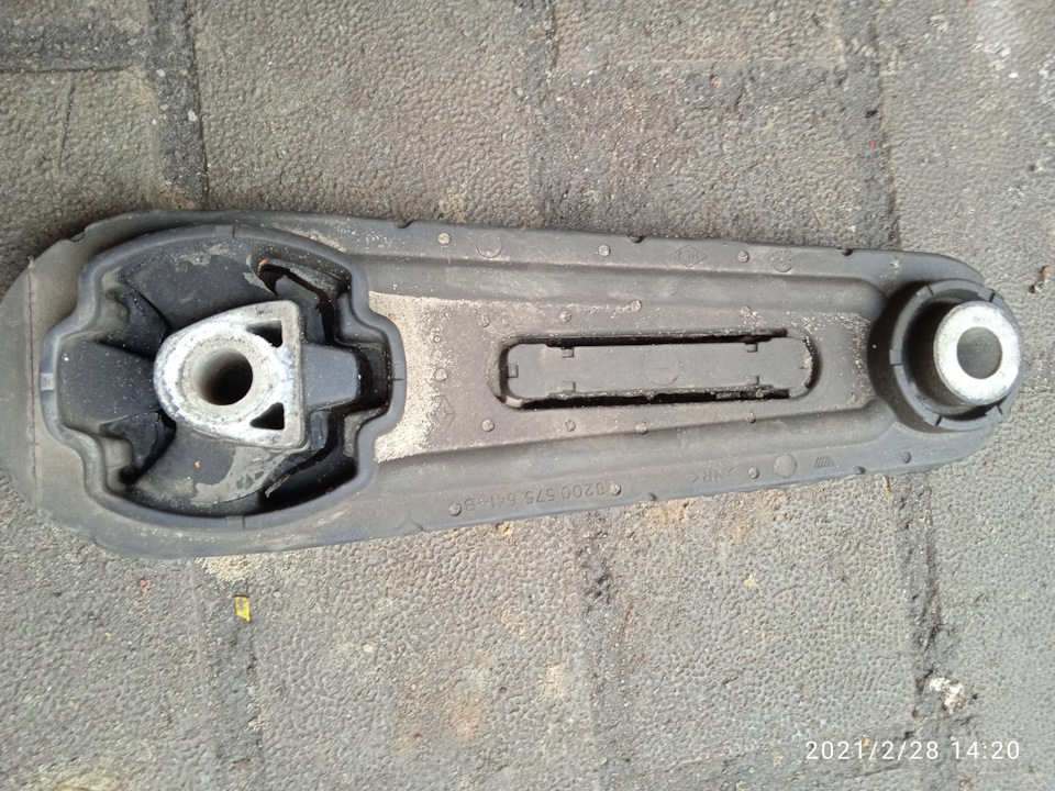 8200575641 Растяжка задняя подвески са RENAULT | Запчасти на DRIVE2