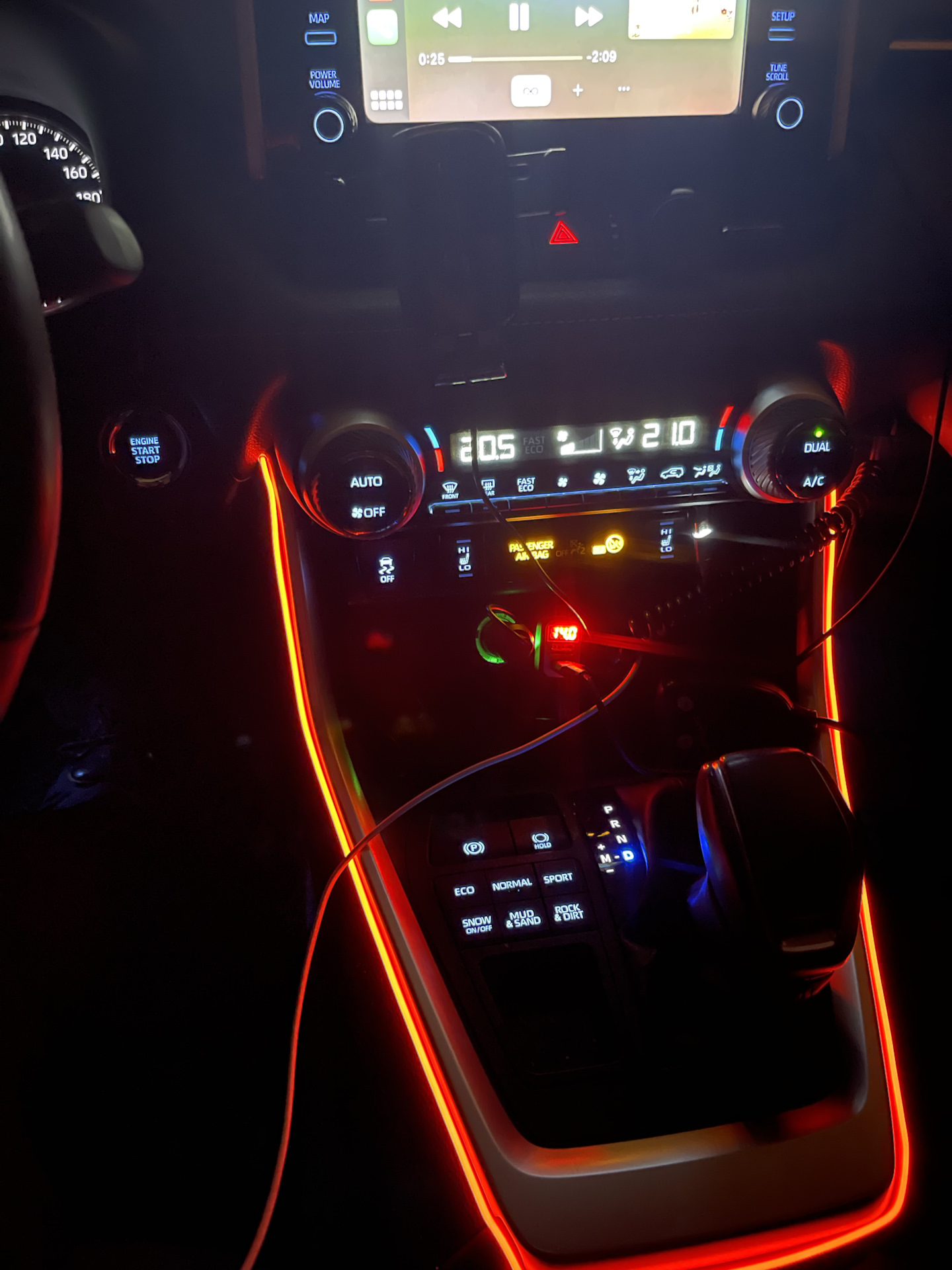 Неоновая подсветка в салон — Toyota RAV4 (5G), 2 л, 2019 года ...