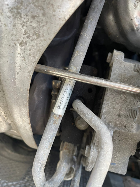 A2740900577 Трубка масляная турбины Mercedes | Запчасти на DRIVE2