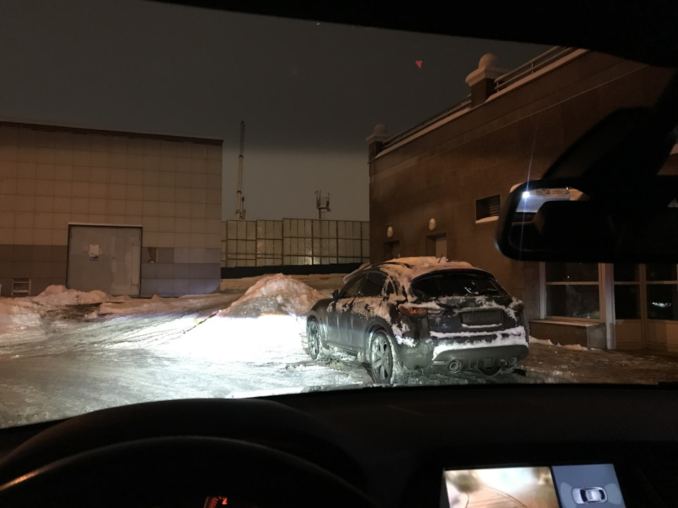 Замена лобового стекла — BMW X6 (E71/E72), 3 л, 2009 года | визит на ...