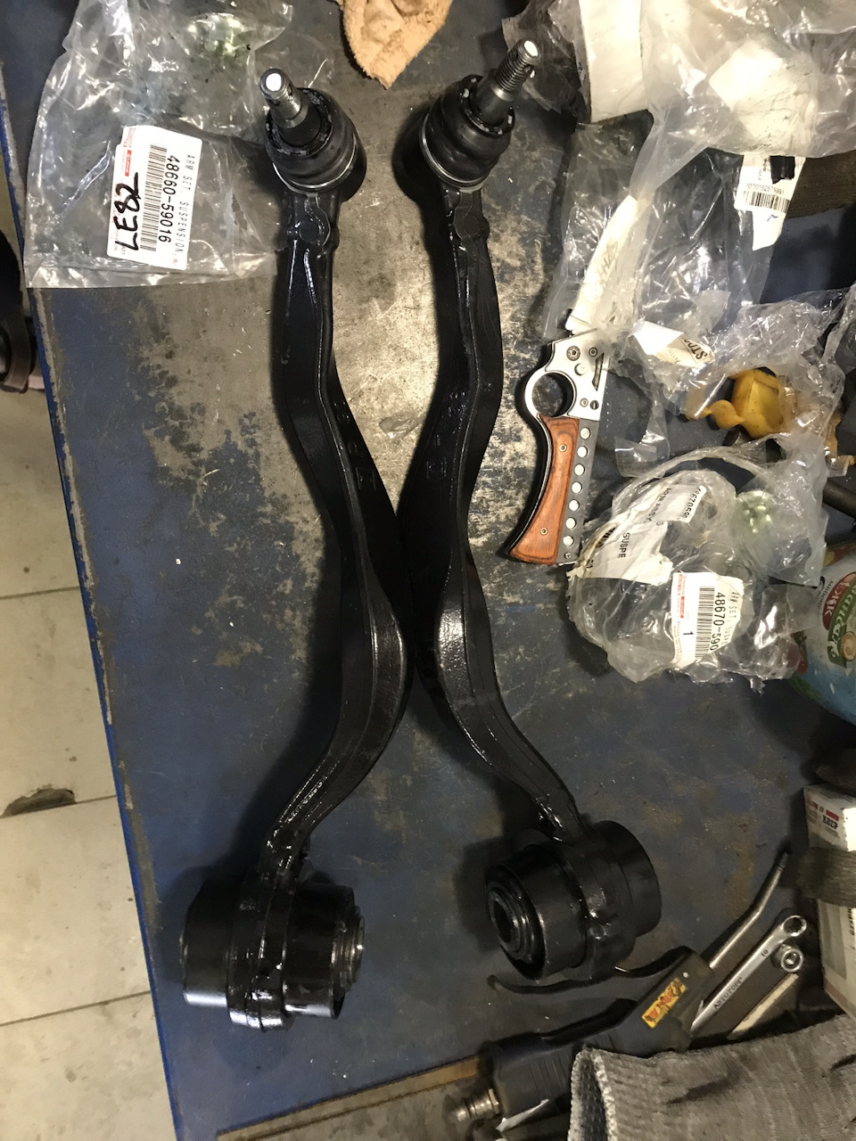 Замена передней ходовки — Lexus LS (USF40/41), 4,6 л, 2011 года | визит ...