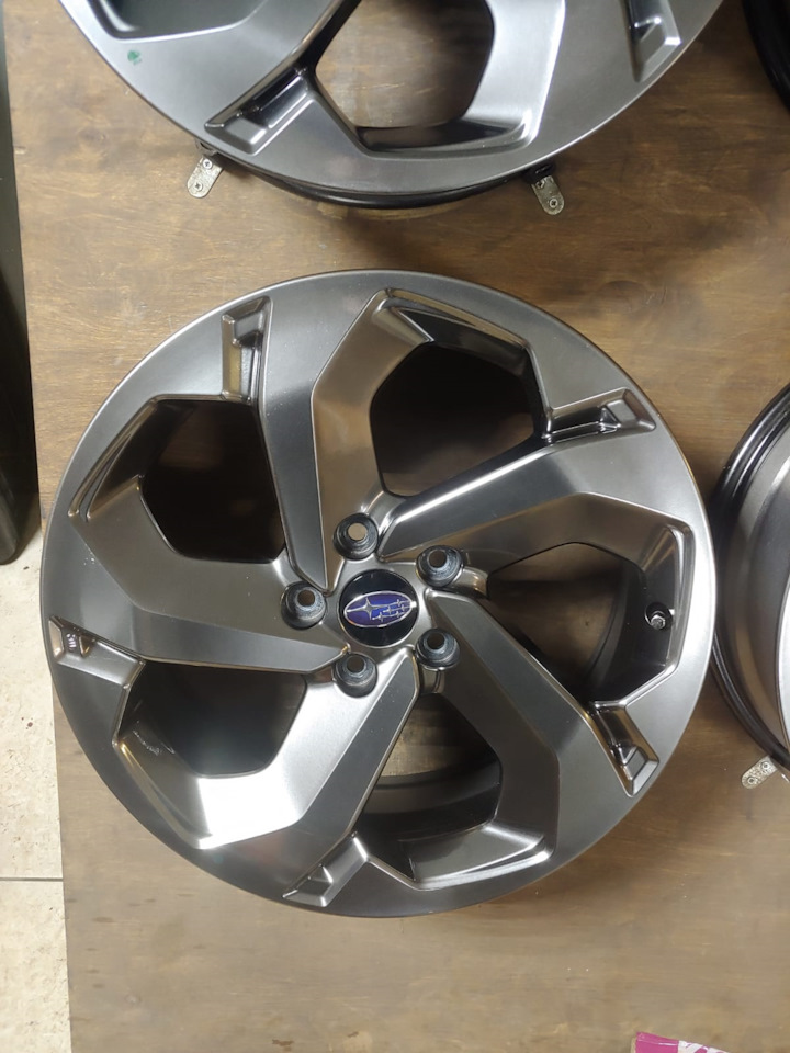 Литые диски Subaru 7Jx18 ET48 5x114,3 на Subaru Forester (SK), Subaru ...