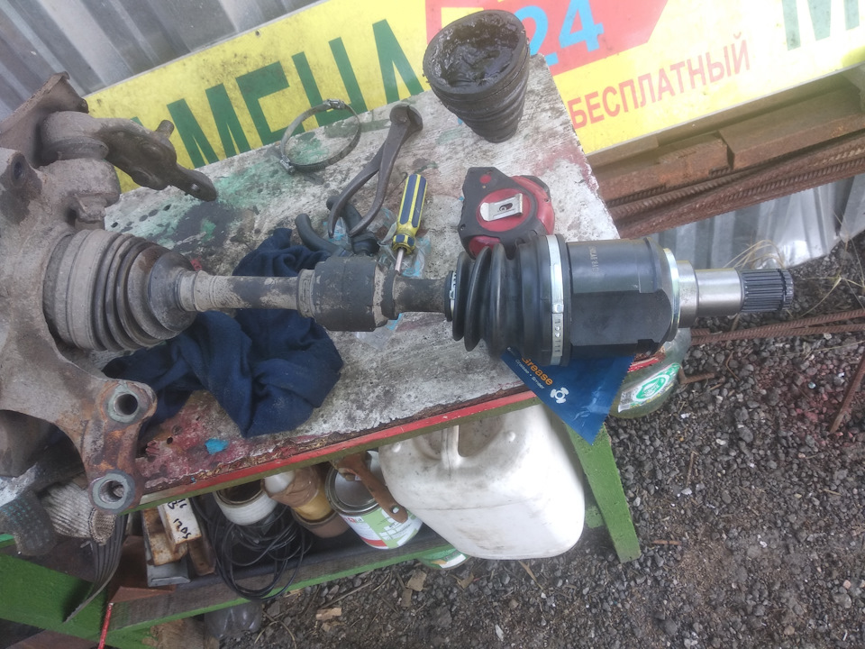 Замена левого внутреннего шруса — Toyota Camry (XV40), 2,4 л, 2006 года ...