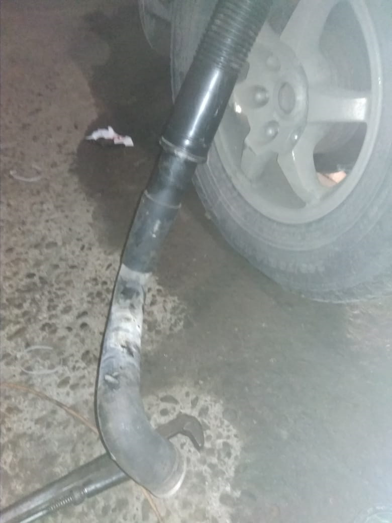 Замена корпуса топливного насоса, трубок, заливной горловины ...