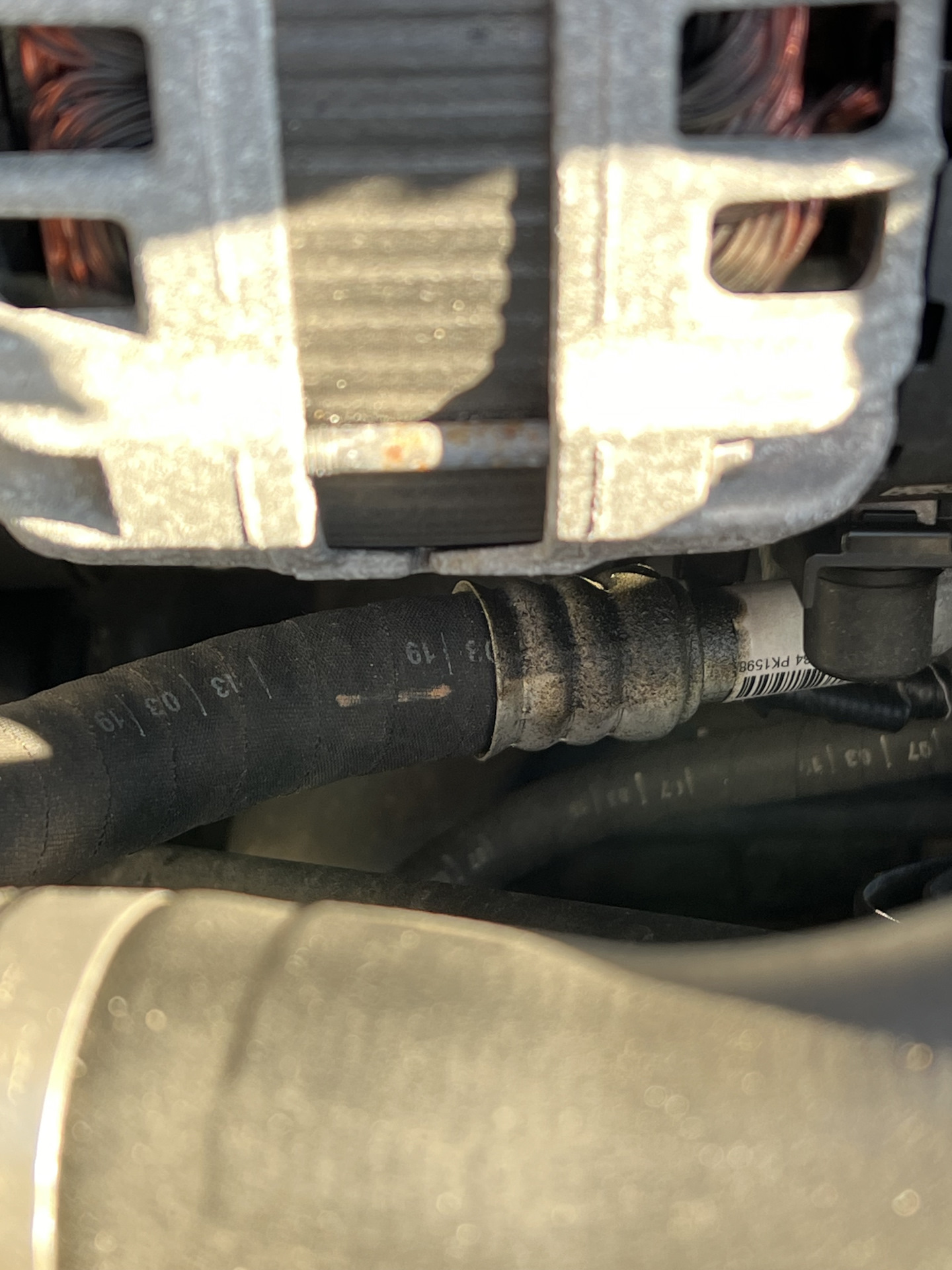 Нужен совет. Негерметичность трубки кондиционера с обоих концов ...