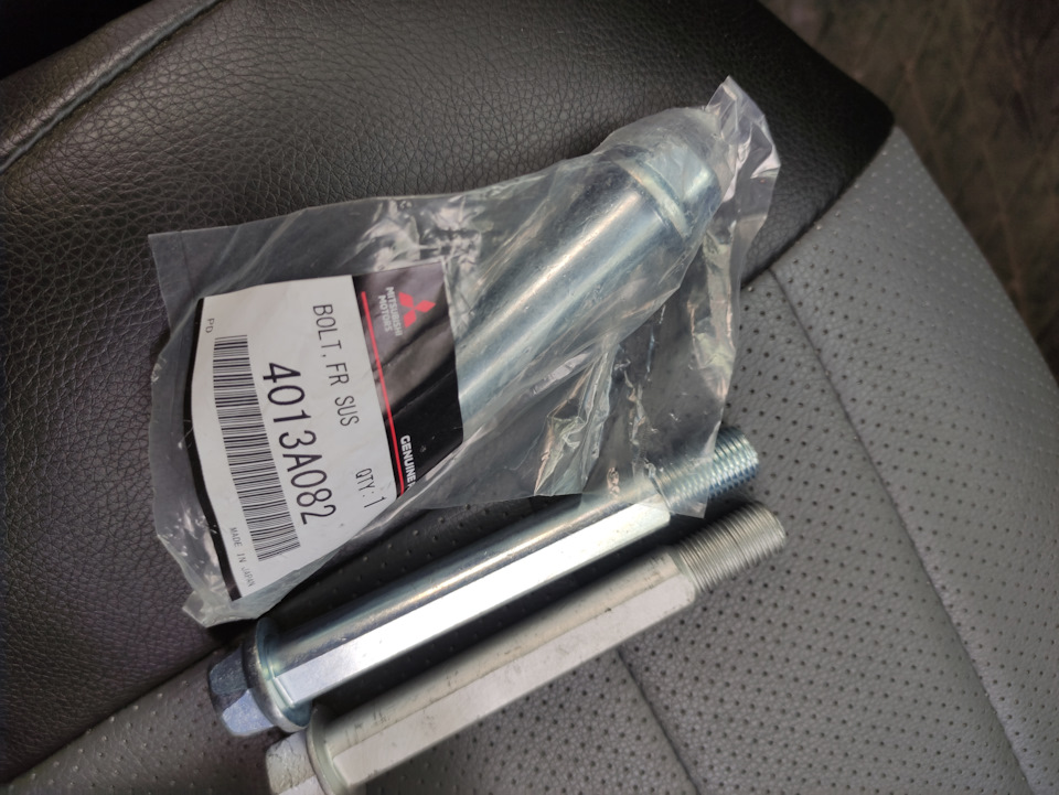 Развальные болты…ну вы все поняли — Mitsubishi Pajero (4G), 3 л, 2011 ...