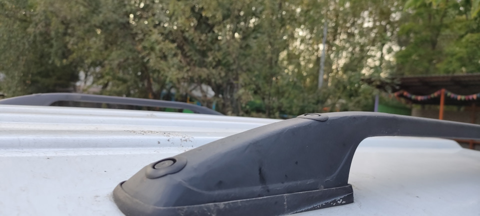 Заглушки рейлингов кунга — Mitsubishi L200 (4G), 2,5 л, 2012 года ...