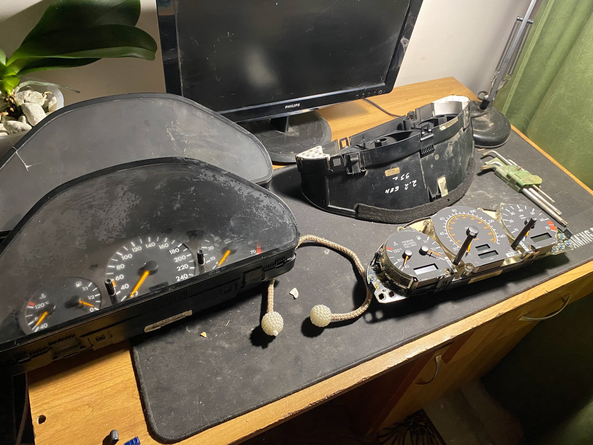 Ура у нас появился тахометр и он даже работает) — Mercedes-Benz C-Class ...