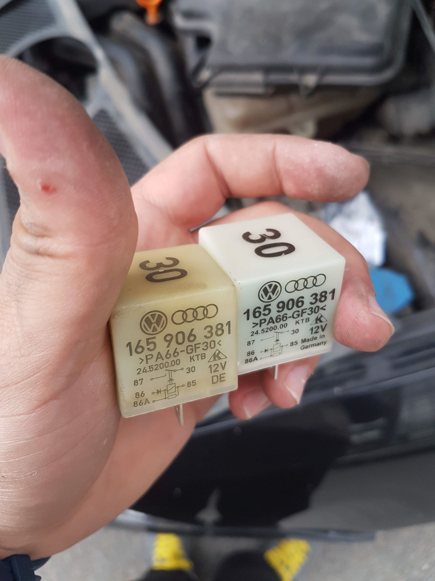 Поменял стекло и Ошибка J271 — управление бензонасосом или управление ...