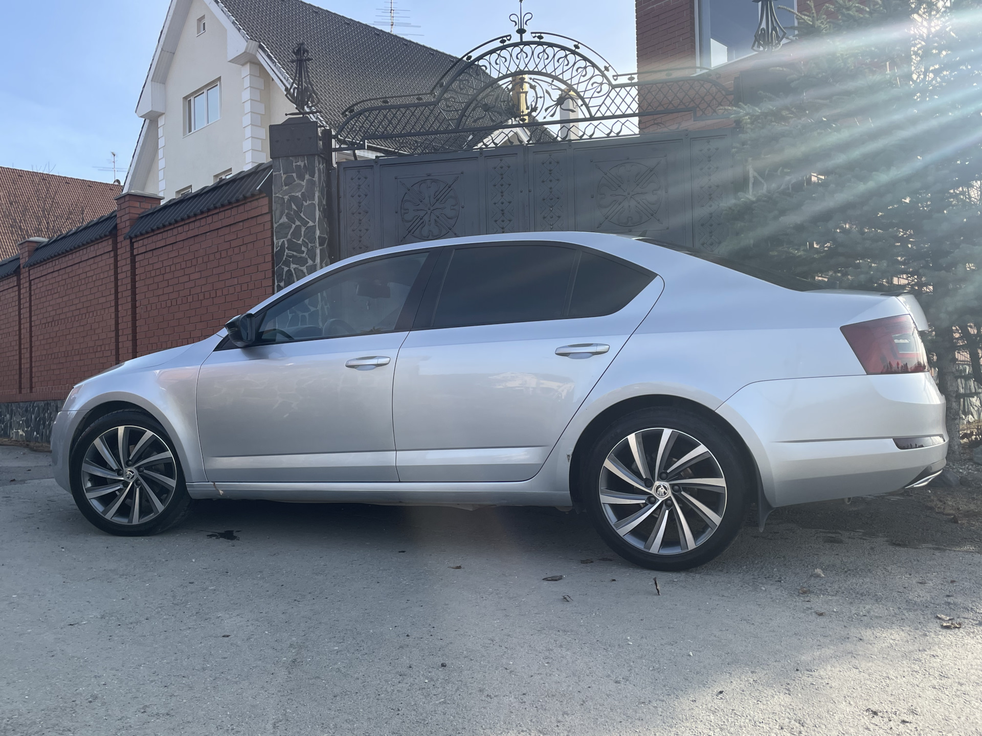 R18 — Skoda Octavia A7 Mk3, 1,4 л, 2016 года | колёсные диски | DRIVE2