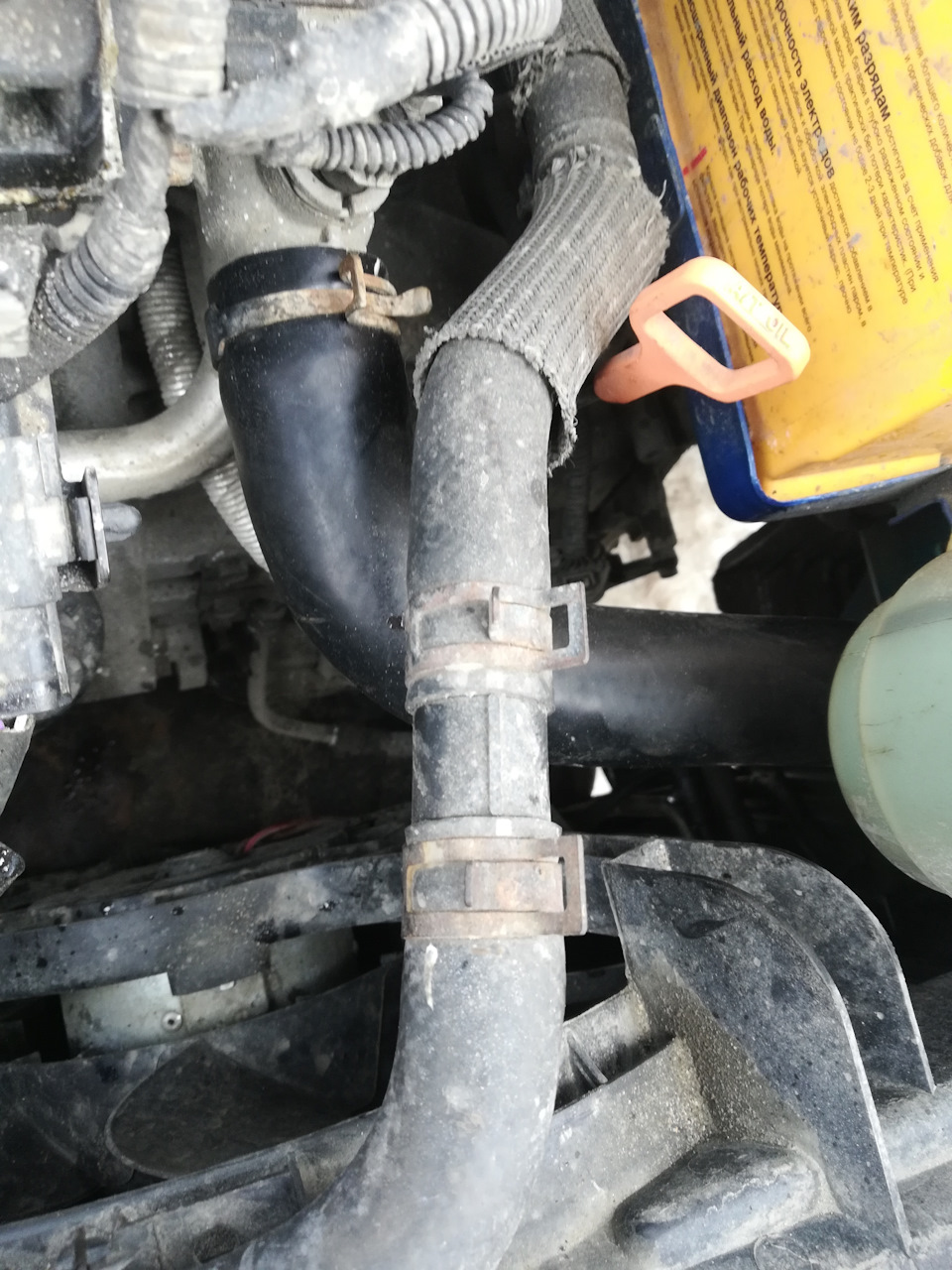 Замена патрубков радиатора — Chevrolet Aveo Sedan (1G), 1,4 л, 2010 ...