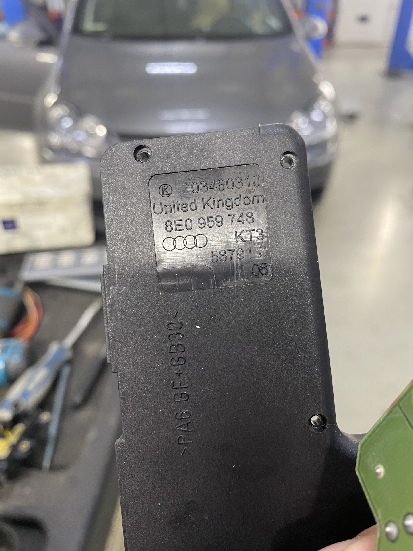 о пассажирском сиденье. о картах. — Volkswagen Golf Mk5, 1,6 л, 2005 ...