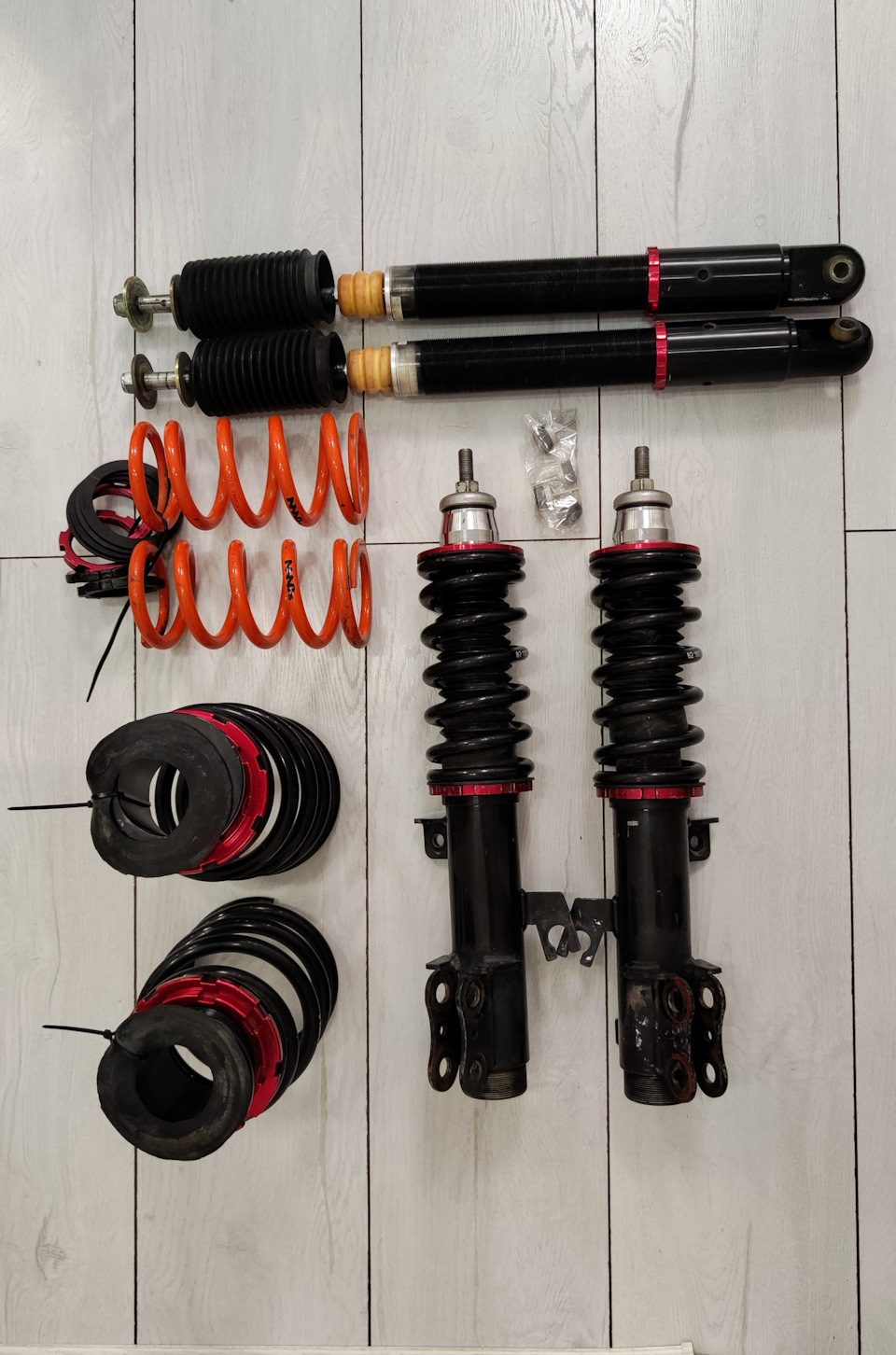 Проданы! Комплект стоек Largus SpecS на Note he12 e12 Nissan — Nissan Note (2G), 1,6 л, 2016 ...