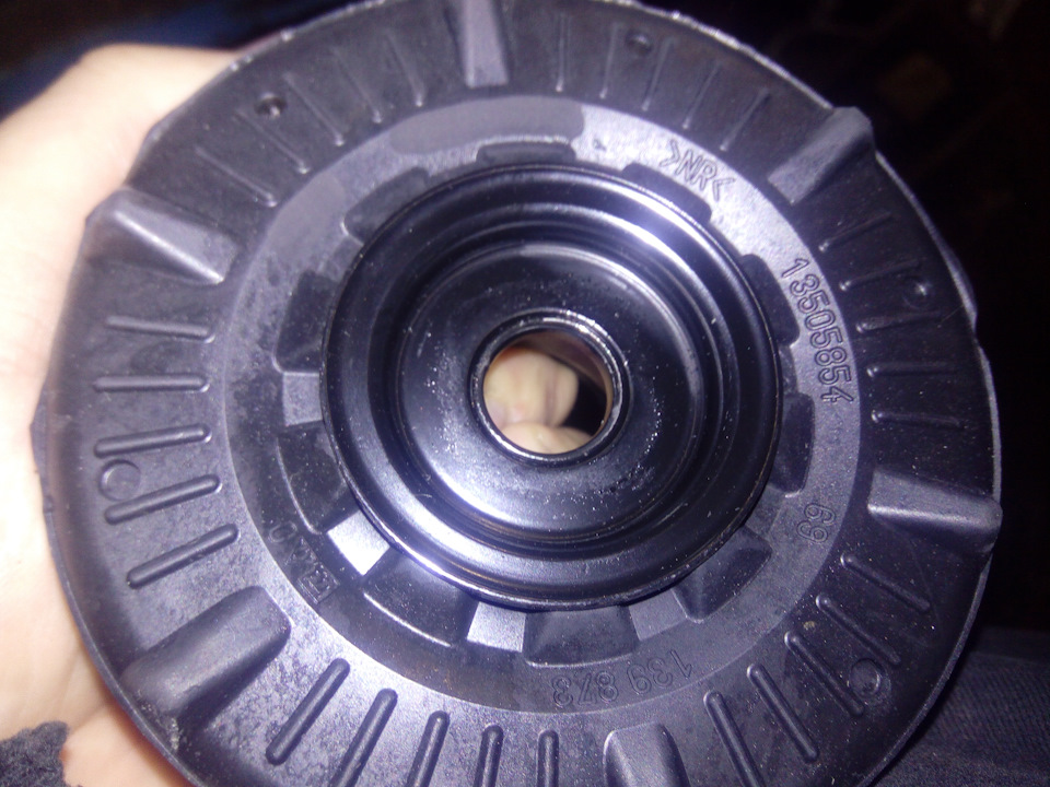 13505854 Опора амортизатора переднего верхняя с подшипником GM ...