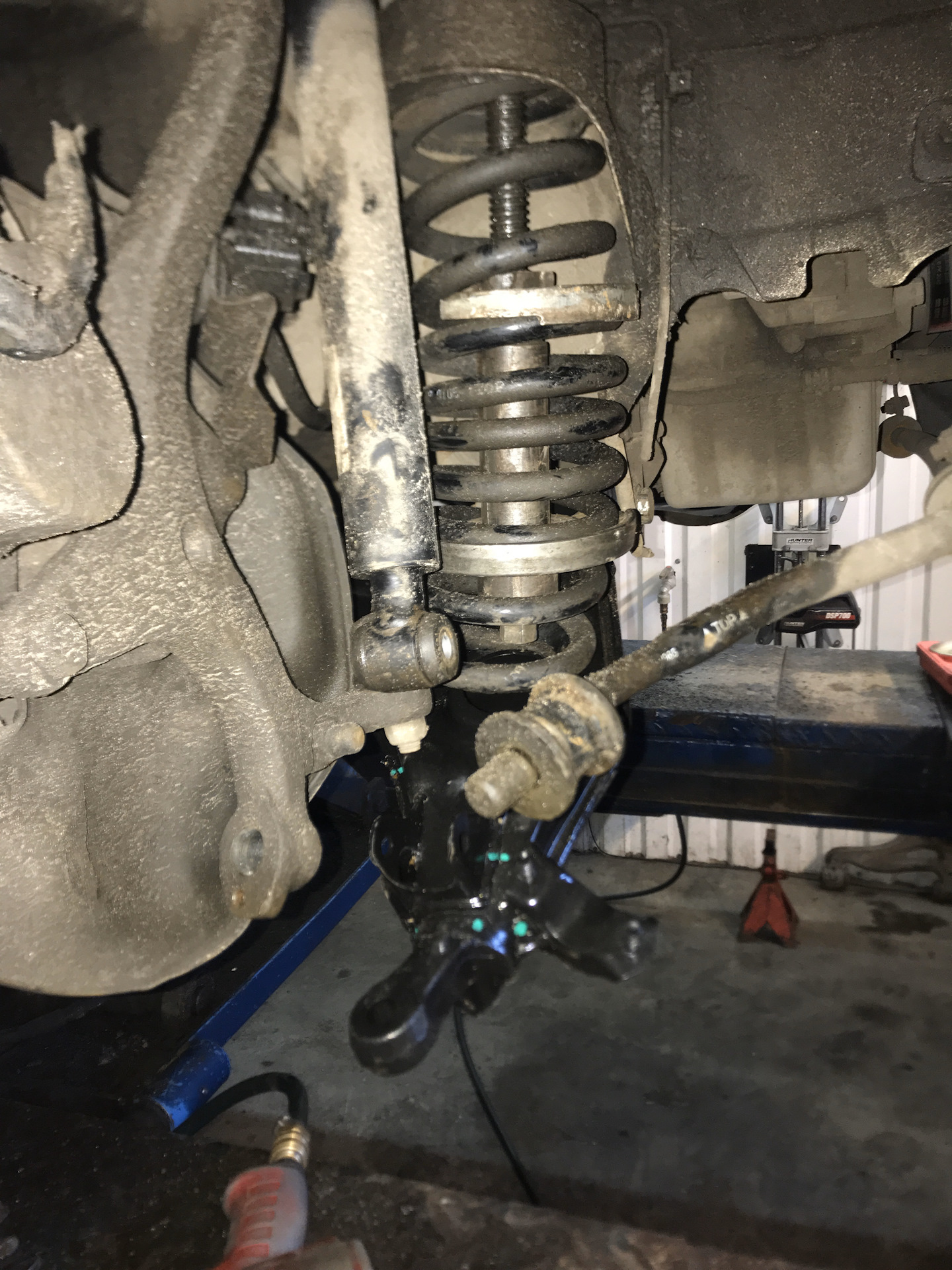 #15. Новые нижние рычаги! — Mercedes-Benz C-Class (W202), 5,5 л, 1993 ...