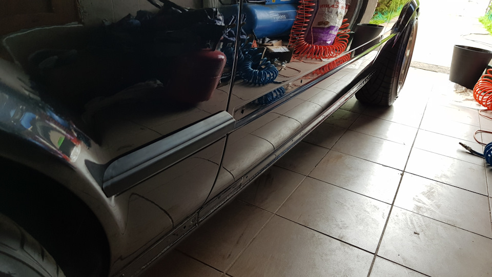 Лоханулся с молдингами заднего крыла… — BMW 3 series Convertible (E30 ...