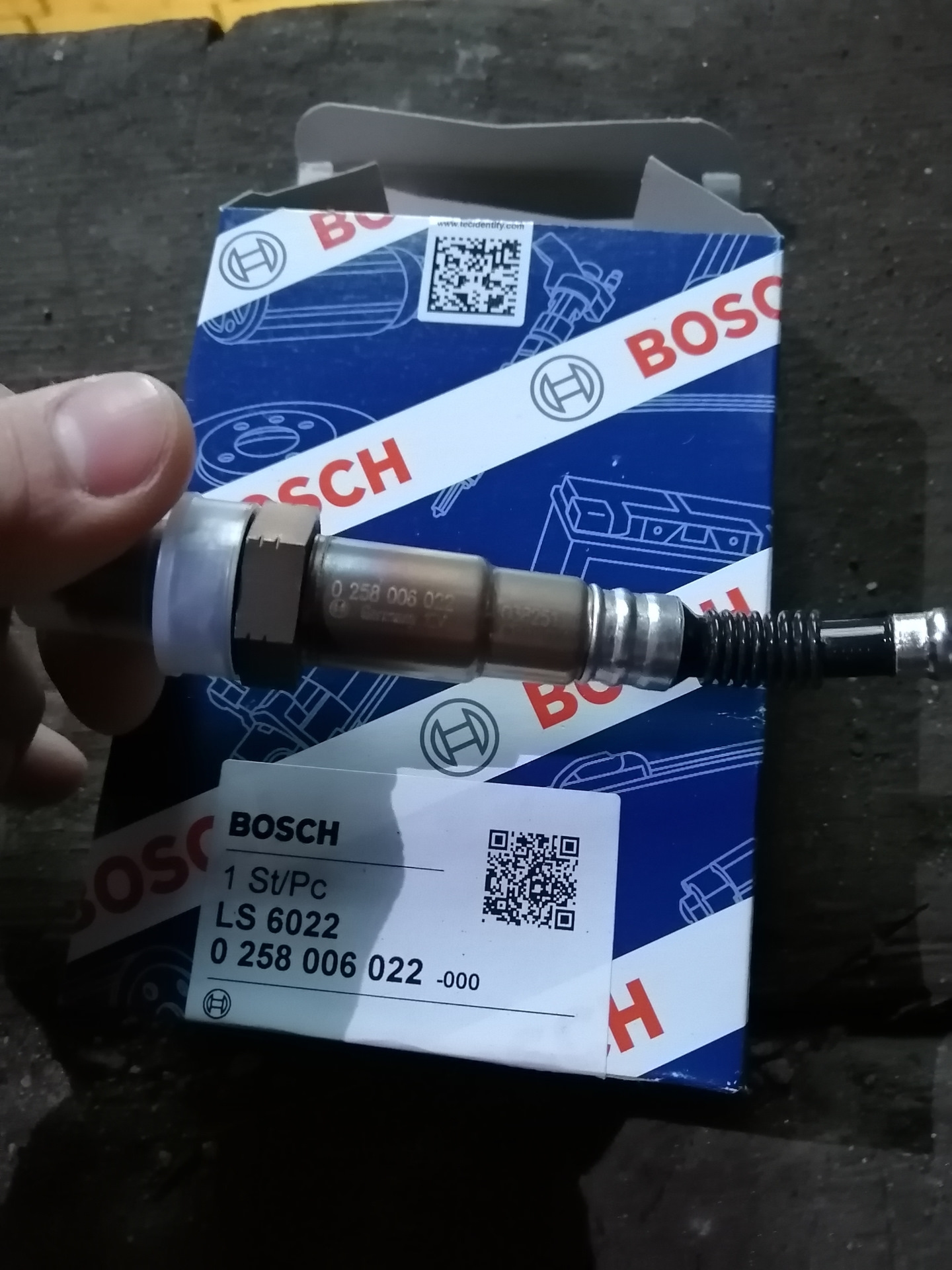 Замена лямбдазонда — Ford Galaxy (Mk I), 2,3 л, 1999 года | запчасти ...