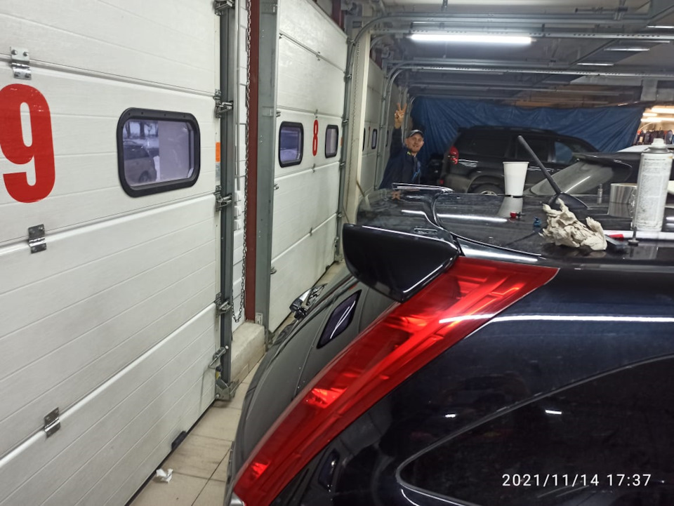 Установка оригинального спойлера Honda Steam rsz — Honda Stream (RN6-9 ...