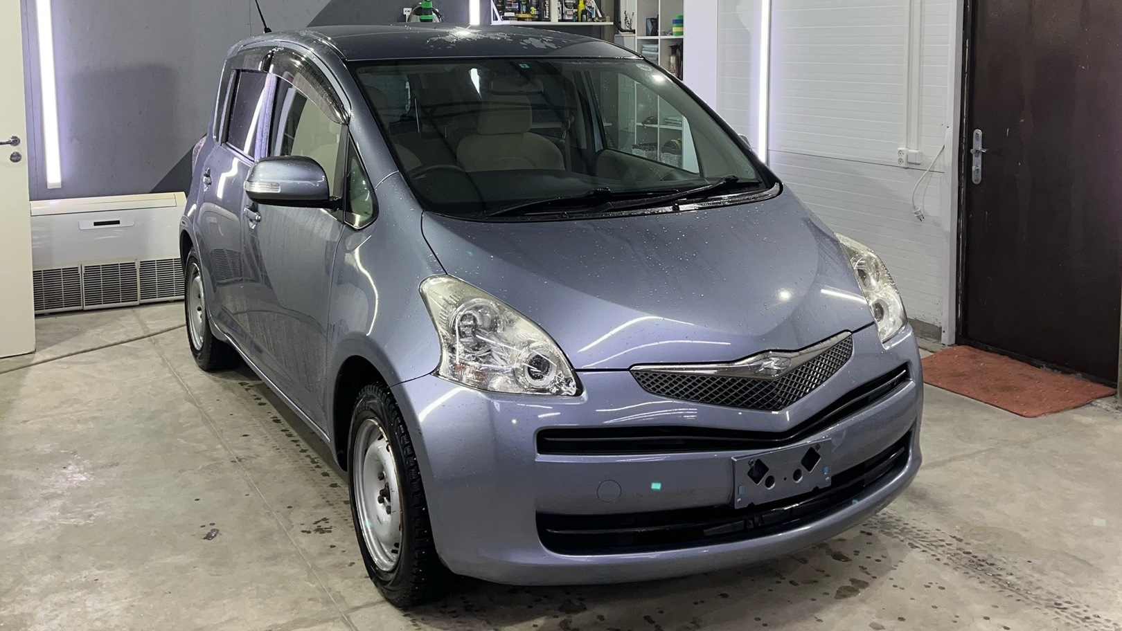 Toyota Ractis (1G) 1.3 бензиновый 2009 | на DRIVE2