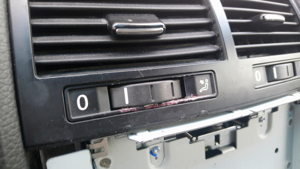 Снятие магнитолы Delta Туарег 3,2 — Volkswagen Touareg (1G), 3,2 л ...