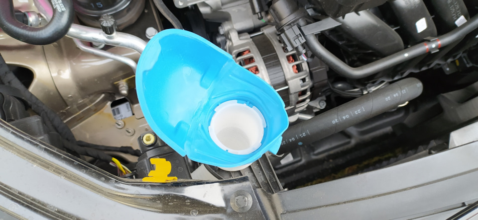 000096706 Крышка-воронка бачка омывателя VAG | Запчасти на DRIVE2