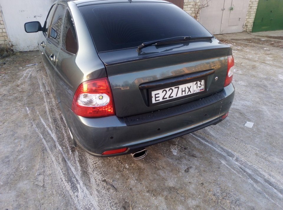 Накладка на бампер — Lada Приора хэтчбек, 1,6 л, 2011 года | тюнинг ...