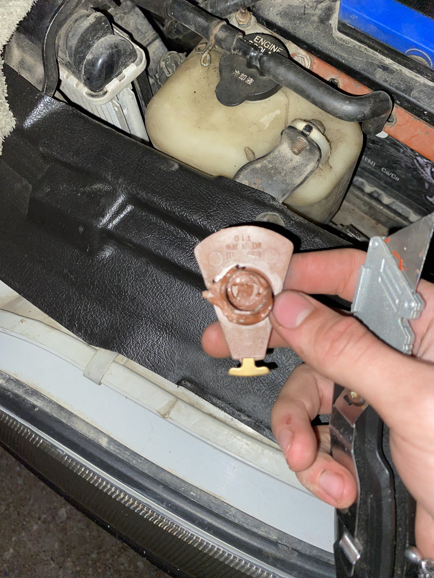 Оплавился бегунок в трамблере — Toyota Camry (V30), 1,8 л, 1991 года ...