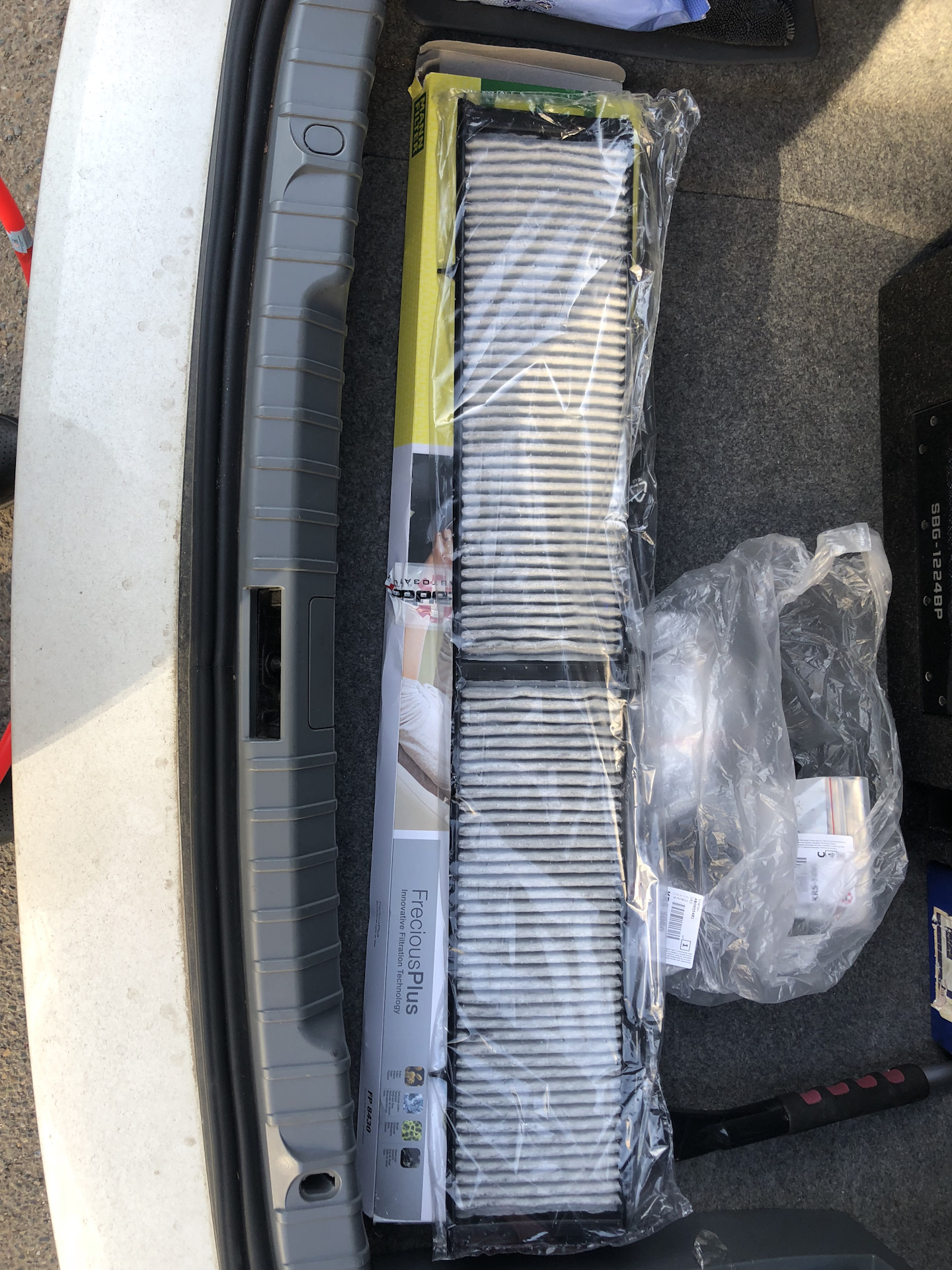 6. Мелочи — BMW 3 series (E90), 2 л, 2011 года | запчасти | DRIVE2