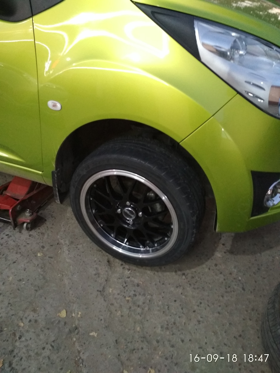 Новыe молдинги, решетка фары, воздуховоды тормозов BMW Group — BMW 5 ...