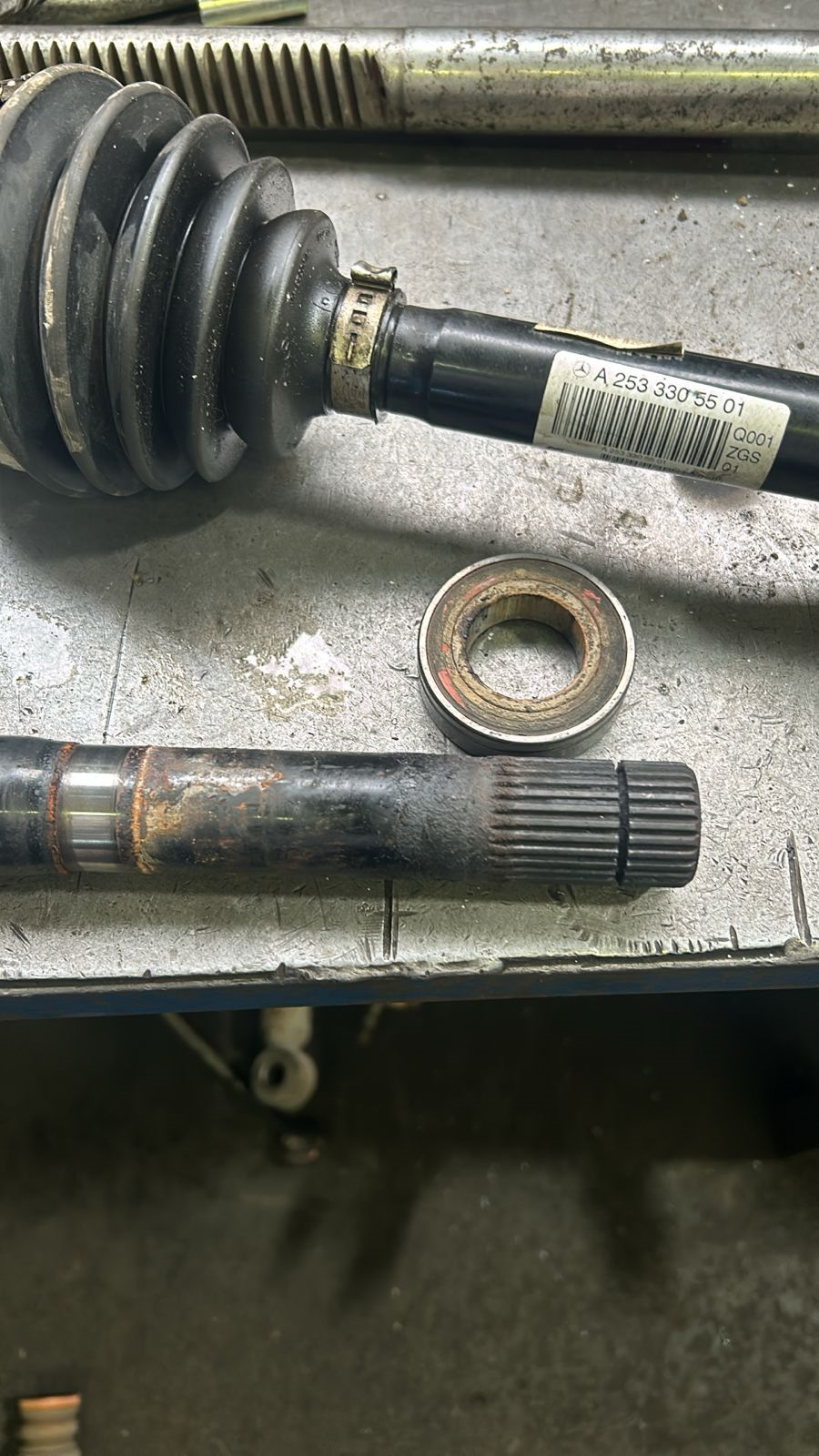 Подшипник переднего привода (подвесной) A2229800015=539860R2028 ...