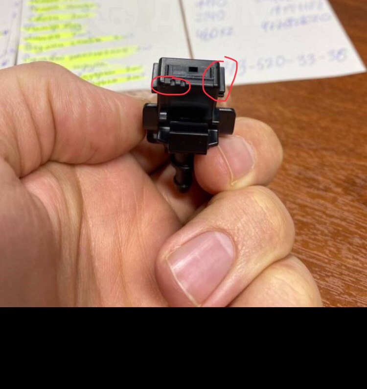 Замена форсунок и насоса омывателя стекла — Toyota Corolla Fielder ...